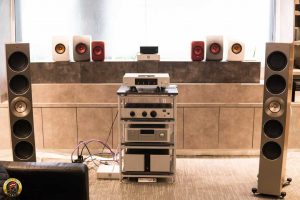 KEF LSX vs. KEF LS50 Wireless Speakers - Hear the Difference - Audio Bacon