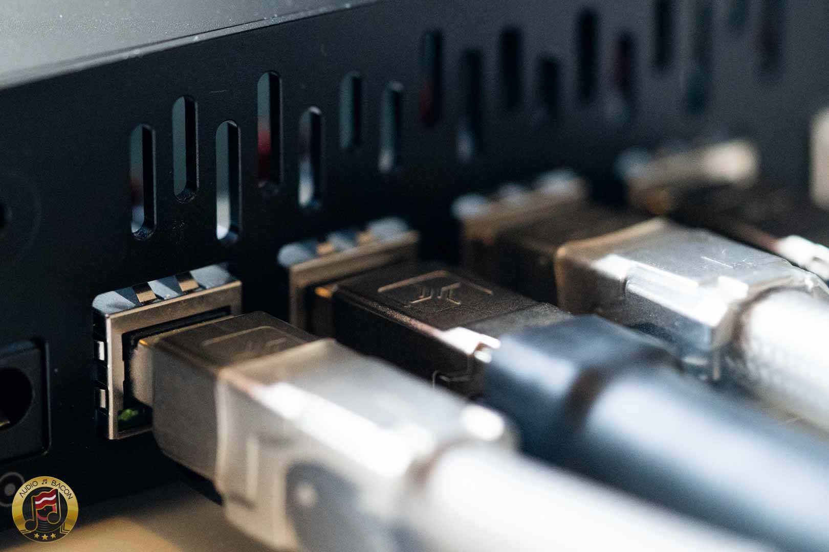 SOtM sNH-10G Audiophile Ethernet Switch Review - Build & Setup - Audio ...