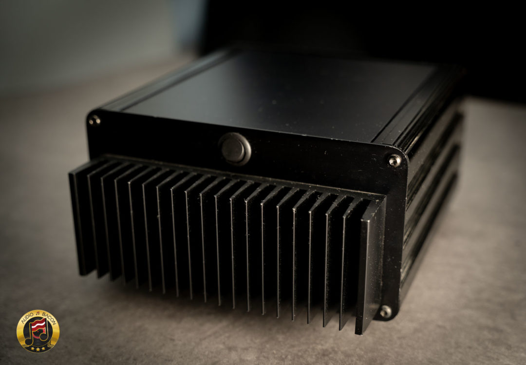 The World's Best Audiophile Linear Power Supplies - Paul Hynes SR7 ...