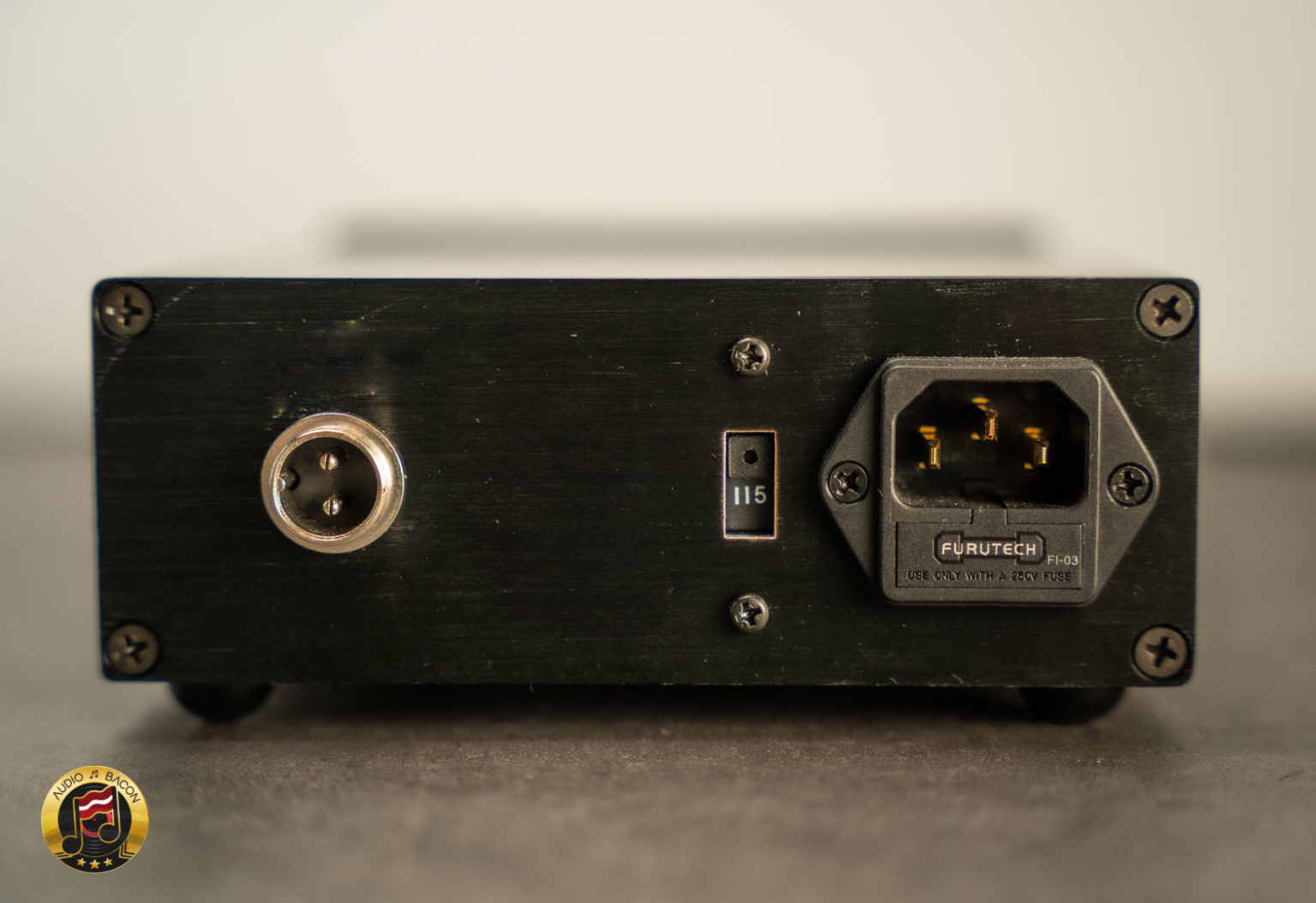 The World's Best Audiophile Linear Power Supplies - Fidelizer Nikola2 ...