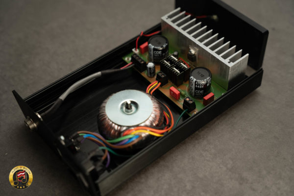 The World's Best Audiophile Linear Power Supplies - Fidelizer Nikola2 ...