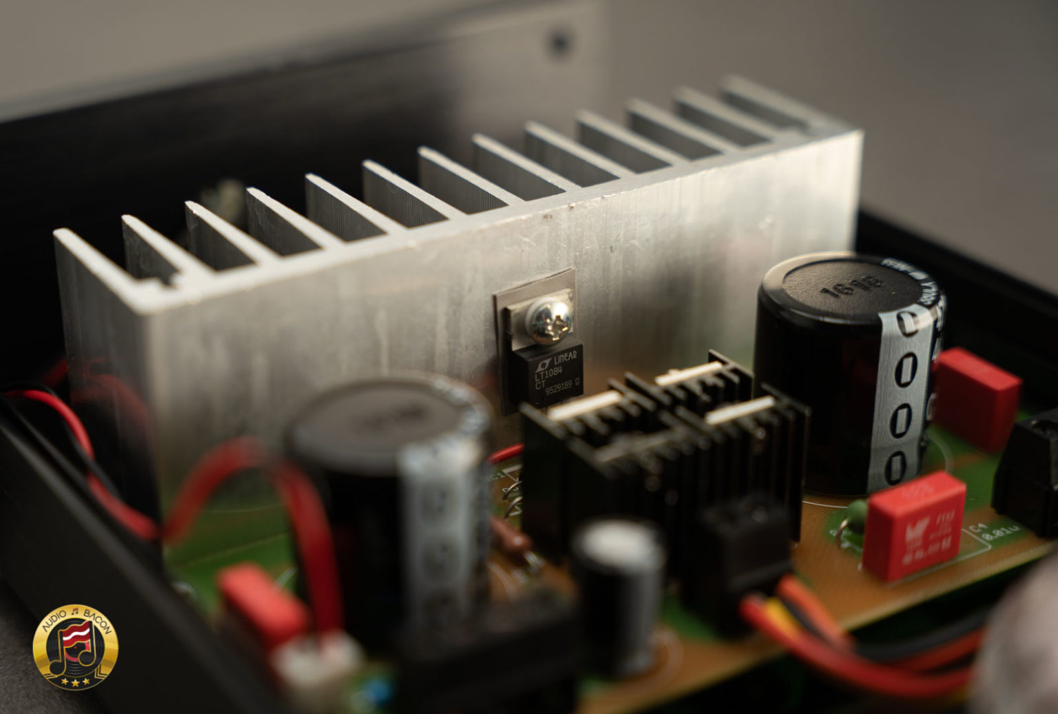 The World's Best Audiophile Linear Power Supplies - Fidelizer Nikola2 ...