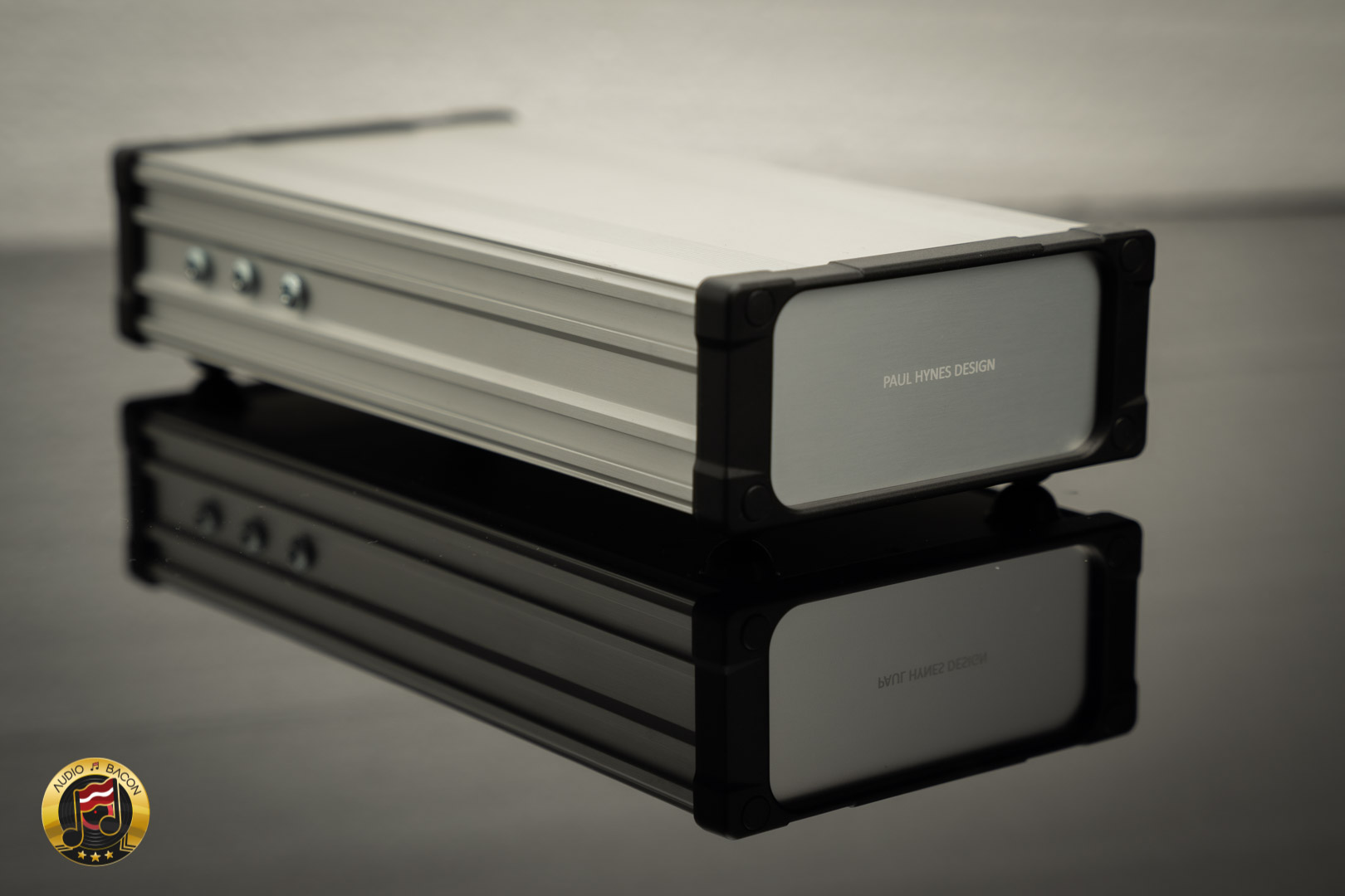 The World's Best Audiophile Linear Power Supplies - Paul Hynes SR4T ...