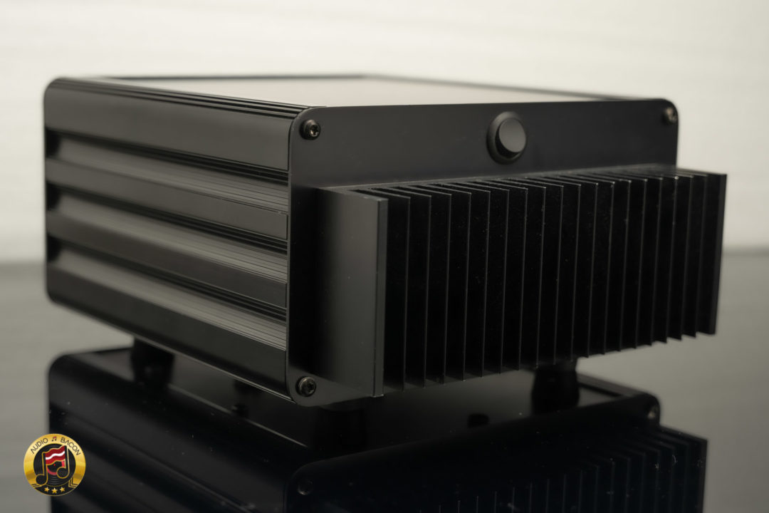 The World's Best Audiophile Linear Power Supplies - Paul Hynes SR7 ...