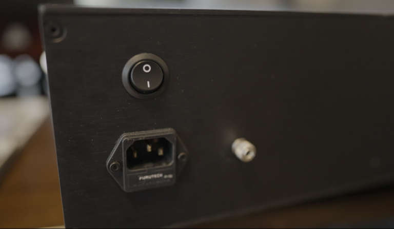 The World's Best Audiophile Linear Power Supplies - Sean Jacobs DC4 ...